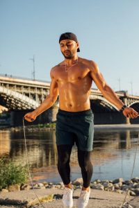 Do Short People Build Muscle Faster: Uncover the Truth - Purefitjourneys